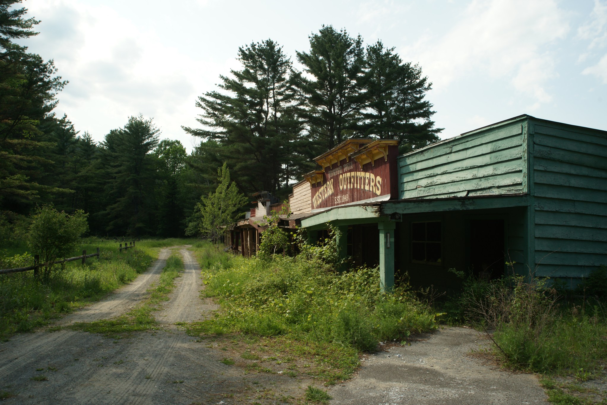 abandoned places: frontier town – 7feetnorth